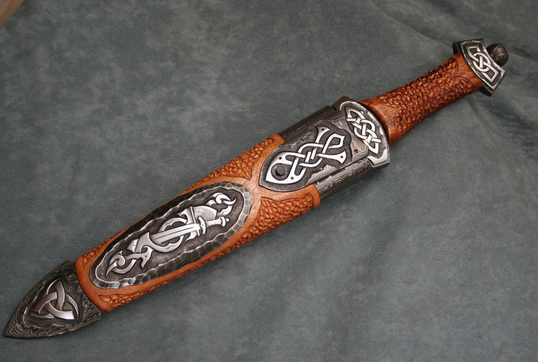 VIKING BOX (DAGGER AND AXE) | BladeForums.com