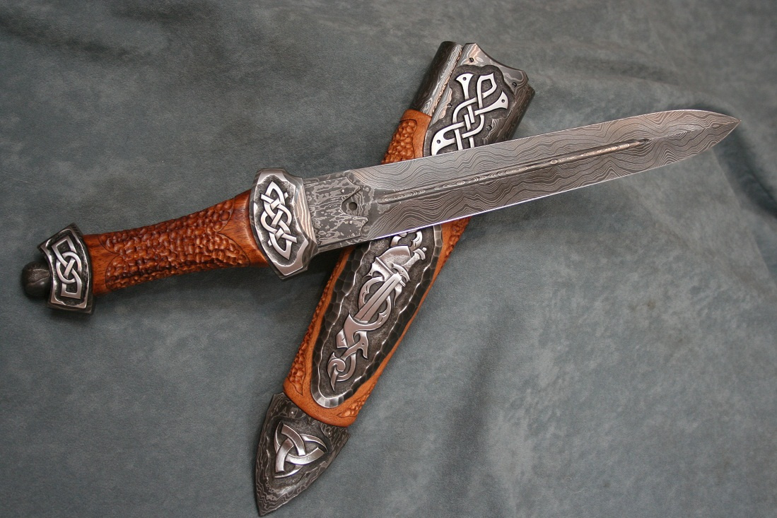 VIKING BOX (DAGGER AND AXE) | BladeForums.com