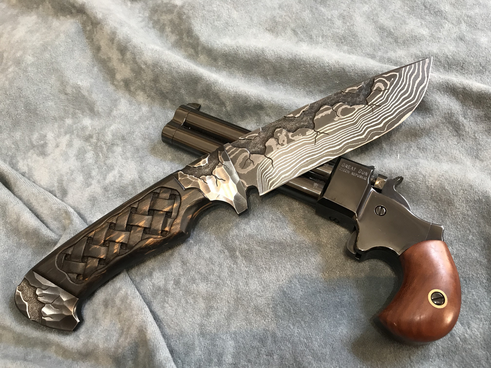 BLACK HUNTER | BladeForums.com